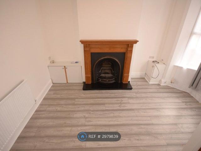 Abbey St, Rugby CV21, 2 bed terraced house to rent, £975 pcm | PrimeLocation