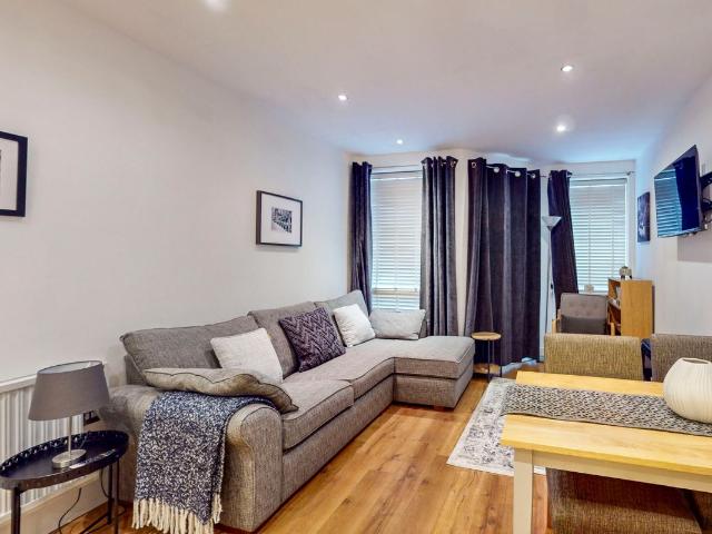 Abbey Street, London SE1, 1 bed flat to rent, £2,550 pcm | PrimeLocation
