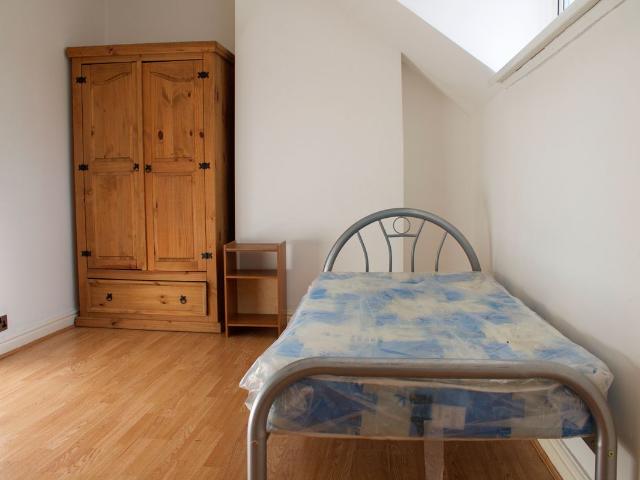 Abbeydale Road, Sheffield S7, 4 bed shared accommodation to rent, £270 pppm | PrimeLocation