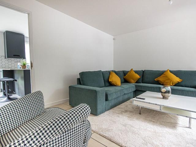 Abbeyfield Close, Gateshead, Tyne And Wear NE8, 3 bed semi detached house to rent, £1,200 pcm | PrimeLocation