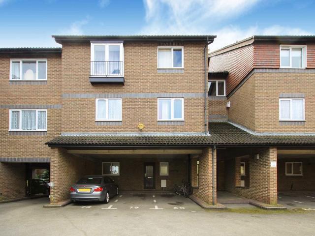 Abbeyfields Close, London NW10, Studio to rent, £1,248 pcm | PrimeLocation