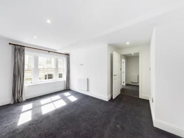 Abbeygate Street, Bury St Edmunds, IP33