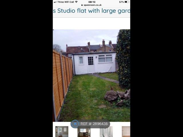 Abbeywood, London SE2, Studio to rent, £1,300 pcm | PrimeLocation