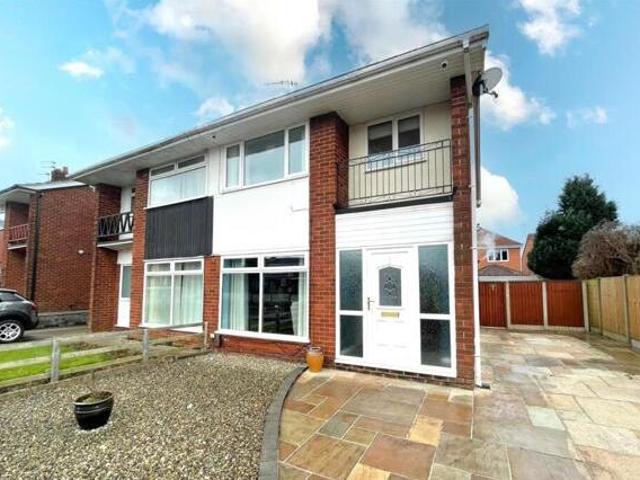 Abbot Croft, Westhoughton, 3 Bedroom Semi detached