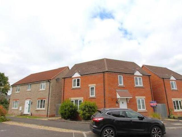 Abbotswood Close, Keynsham, 4 Bedroom House