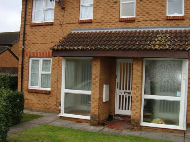Abbotswood Way, Hayes, Middlesex UB3, 1 bed flat to rent, £1,300 pcm | PrimeLocation