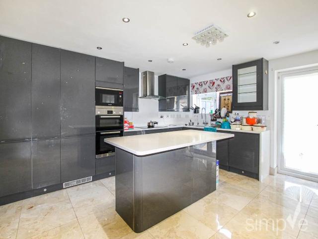 Abbotswood Way, Hayes, Middlesex UB3, 3 bed property to rent, £2,200 pcm | PrimeLocation
