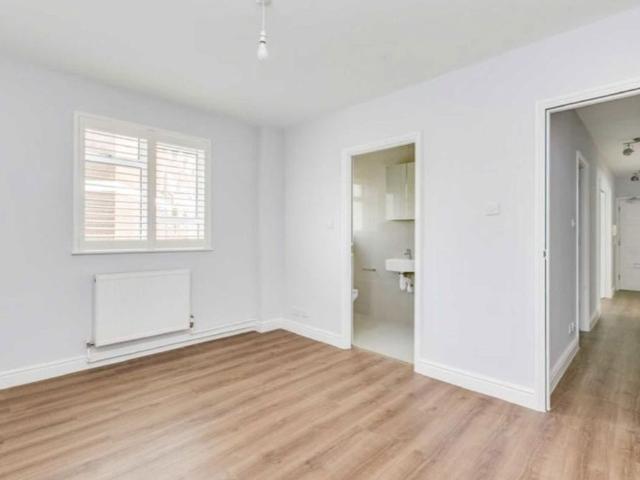 Abbots Manor, SW1V, London