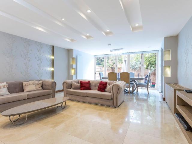 Abbotsbury Close, London W14, 4 bed town house to rent, £16,900 pcm | PrimeLocation