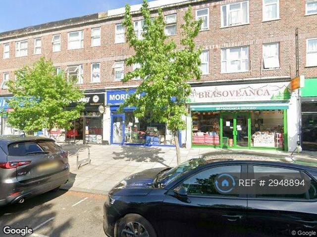 Abbotsbury Road, Morden, SM4 3 bed flat to rent £1,950 pcm £450 pw