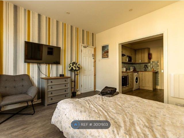 Abbotsbury Road, Weymouth DT4, Studio to rent, £775 pcm | PrimeLocation