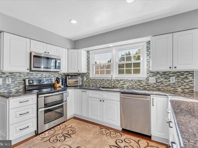 Abbotsford Dr, Marlton, Home For Sale