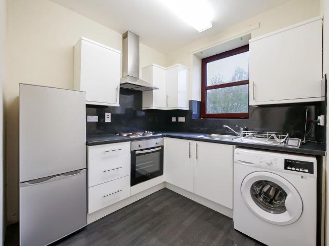 Abbotsford Place, Dundee DD2, 2 bed flat to rent, £825 pcm | PrimeLocation