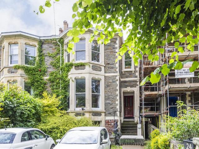 Abbotsford Road, Redland 2 bed flat to rent £1,450 pcm £335 pw