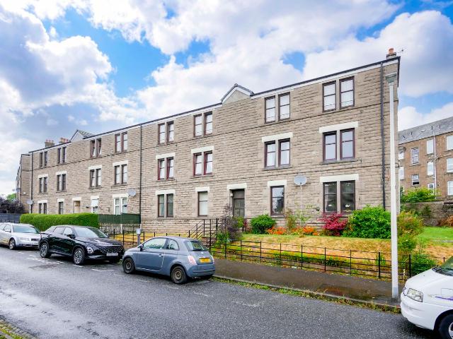 Abbotsford Street, Dundee DD2, 2 bed flat to rent, £800 pcm | PrimeLocation