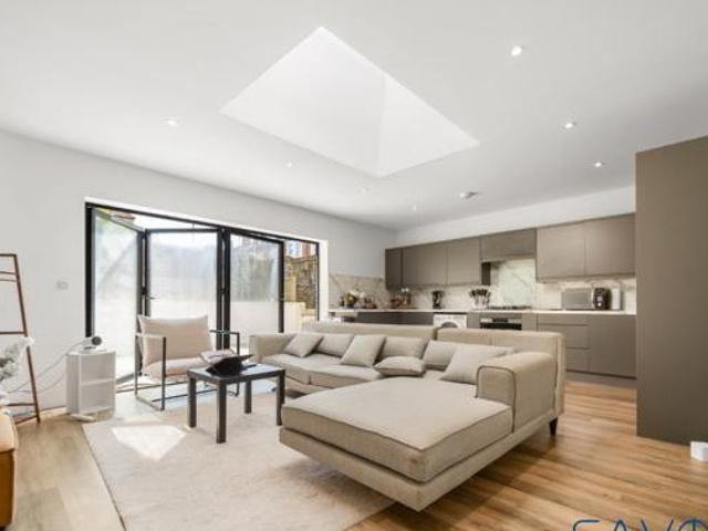 Abbotshall Road, London, 3 Bedroom Ground