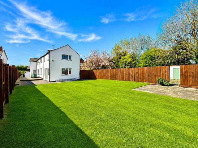 Abbotsmeads, Parkgate Road, Chester, Cheshire CH1, 3 bed detached house to rent, £1,600 pcm | PrimeLocation