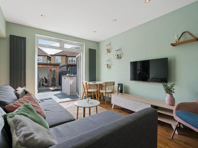 Abbott Avenue, Raynes Park SW20, 2 bed property to rent, £2,300 pcm | PrimeLocation