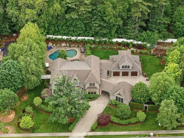 Abbott Ln, Bedford, Home For Sale
