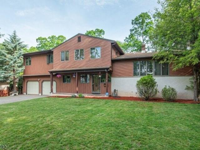 Abbott Rd, Wayne, Home For Sale