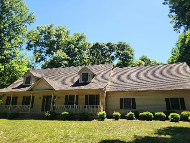 Abbotts Pond Rd