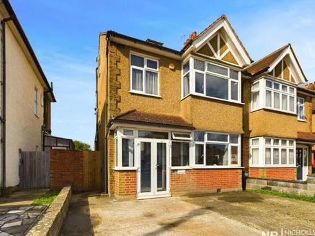 Abbotts Road, Cheam, 4 Bedroom Semi detached