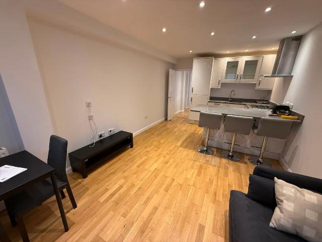 Abercorn Place, London NW8, 1 bed flat to rent, £2,750 pcm | PrimeLocation