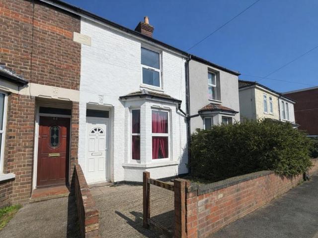 Abercromby Avenue, Hp12 3 bed terraced house to rent £1,595 pcm £368 pw