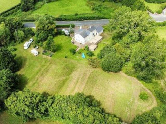 Abergavenny Road, Pontypool, 4 Bedroom Detached