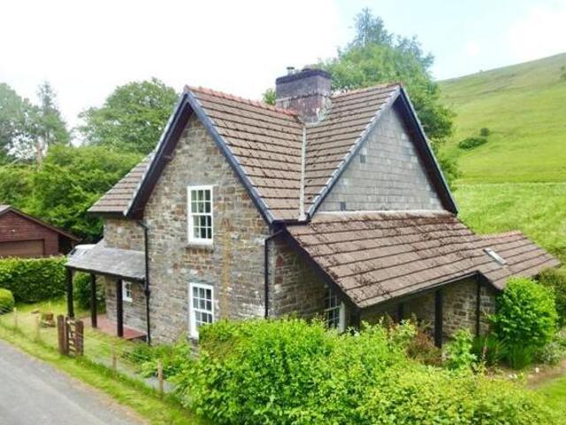 Abergwesyn, Llanwrtyd Wells, 3 Bedroom Detached