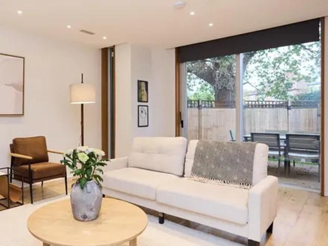 Aberdare Gardens, London, NW7 1NH, United Kingdom | 3 bed house for rent #167605119 | Rentberry