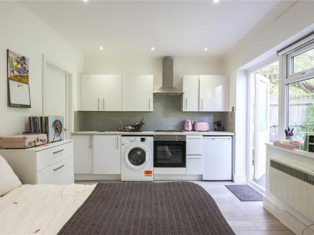 Aberdare Gardens, West Hampstead NW6, Studio to rent, £1,711 pcm | PrimeLocation