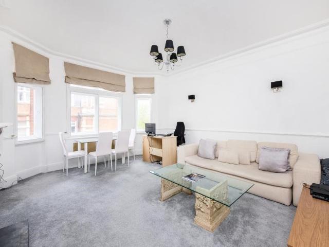 Aberdeen Court, Maida Vale, London W9, 2 bed flat to rent, £2,999 pcm | PrimeLocation