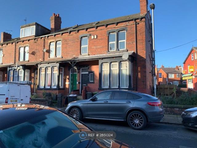 Aberdeen Grove, Leeds LS12, 3 bed flat to rent, £950 pcm | PrimeLocation