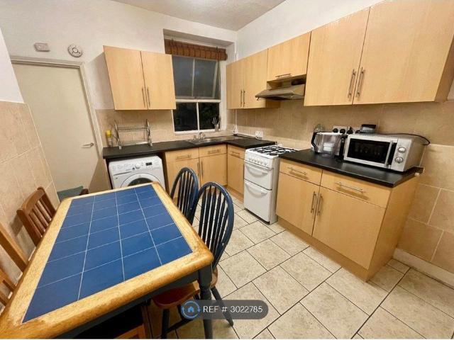 Aberdeen Mansions, London WC1N, 3 bed flat to rent, £3,800 pcm | PrimeLocation