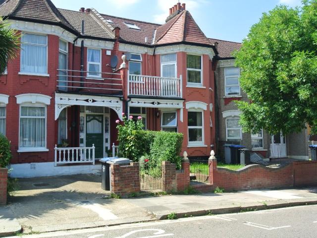 Aberdeen Road, Dollis Hill, London NW10, Room to rent, £750 pcm | PrimeLocation