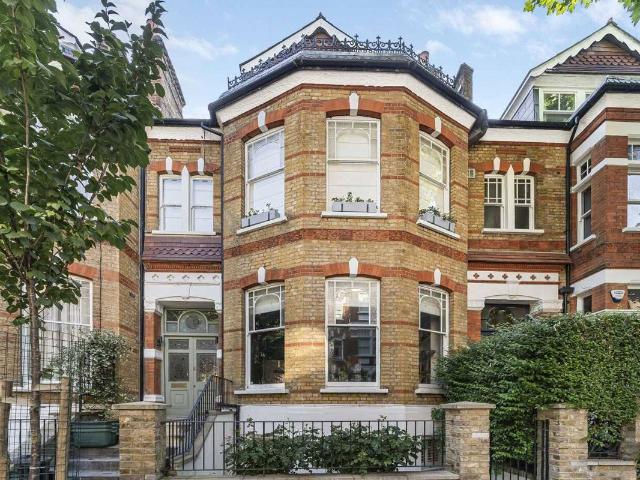 Aberdeen Road, Highbury, Islington, London N5, 3 bed flat to rent, £5,000 pcm | PrimeLocation
