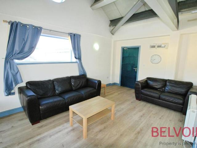 Aberdeen Street, Nottingham NG3 3 bed flat to rent £1,440 pcm £332 pw