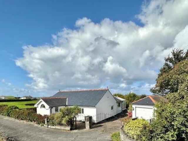 Aberdesach, Clynnog Road, Caernarfon, 3 Bedroom Detached