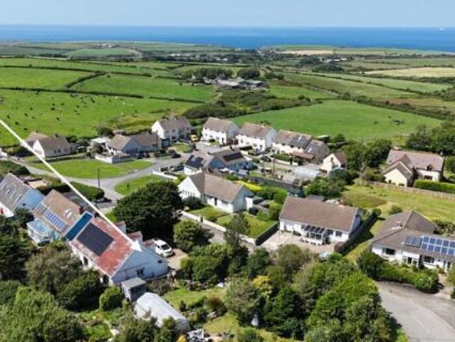 Abereiddy Road, Croesgoch, 4 Bedroom Detached