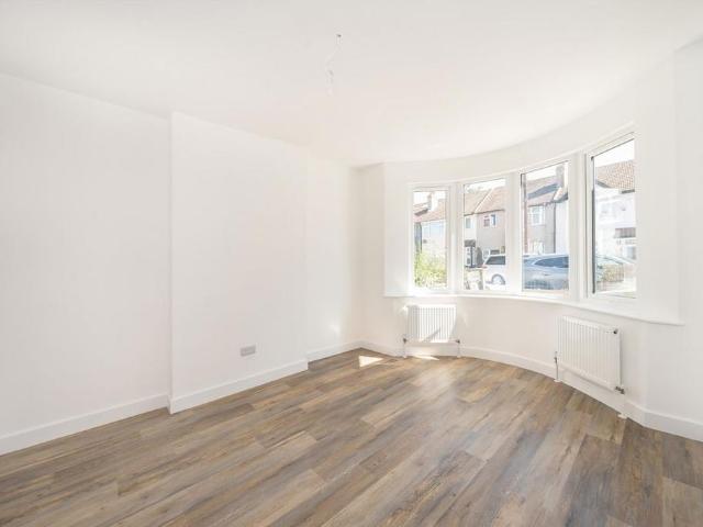 Aberfoyle Road, London SW16 3 bed house to rent £3,400 pcm £785 pw