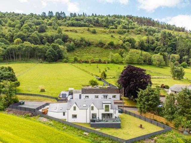 Abernethy, Glenfoot, 4 Bedroom Detached