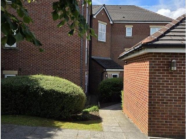 Abernethy St, Bolton BL6, 2 bed flat to rent, £895 pcm | PrimeLocation