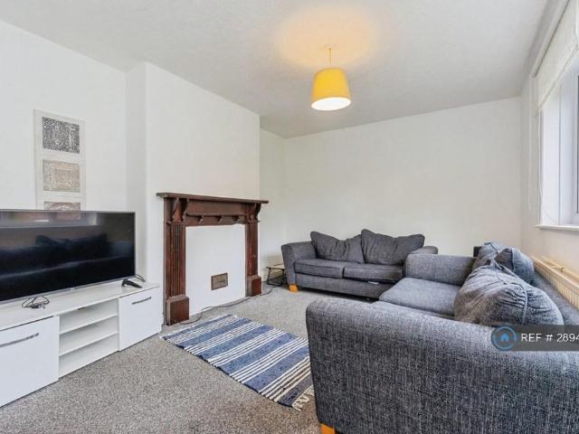 Abersoch Avenue, Manchester, M14 3 bed terraced house to rent £1,295 pcm £299 pw