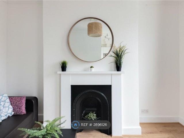 Abersham Rd, Hackney E8, 1 bed flat to rent, £2,050 pcm | PrimeLocation