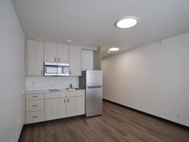Abigail Court Studio Apartment for Rent at 1060 Northeast Cleveland Avenue, Gresham, OR 97030 Downtown Gresham
