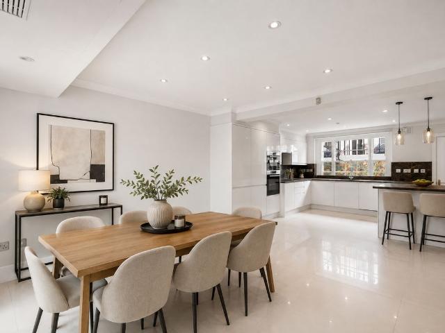 Abingdon Villas, Kensington W8, 4 bed terraced house to rent, £25,000 pcm | PrimeLocation