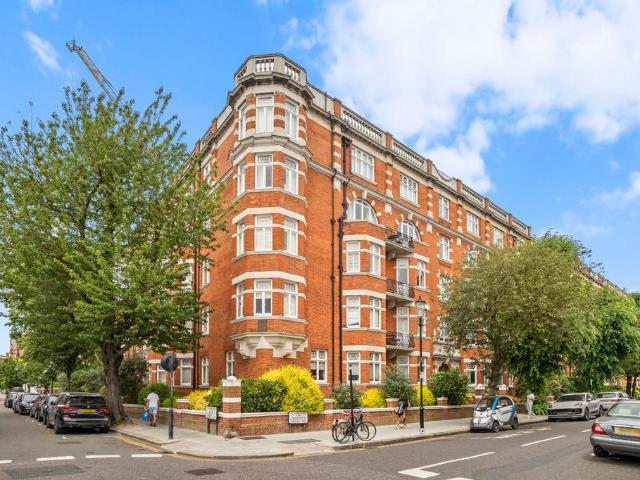 Abingdon Villas, Kensington, London 4 bed flat to rent £10,833 pcm £2,500 pw