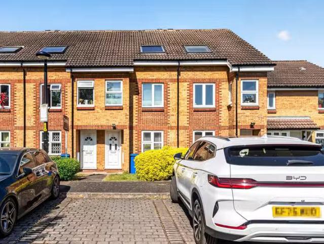 Abingdon Close, London, SE1 5RW