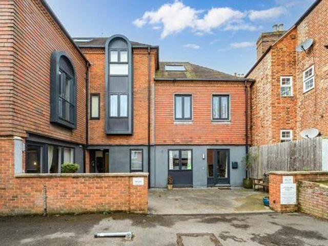 Abingdon, Oxfordshire, 2 Bedroom Flat